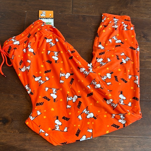Intimates & Sleepwear | Peanuts Womens Halloween Snoopy Stars Boo ...